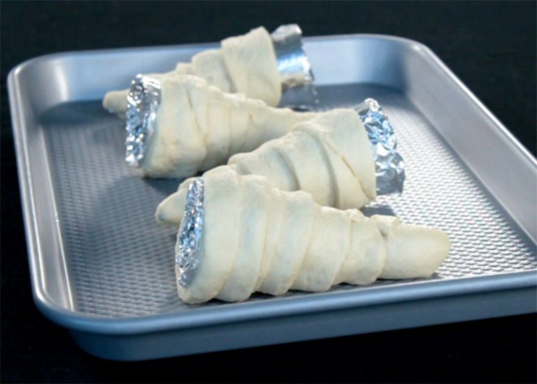 This Video Shows How to Make a Thanksgiving Leftovers Cone