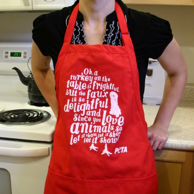 Your Holiday Shopping Guide: Cruelty-Free Gifts Under $25 | PETA