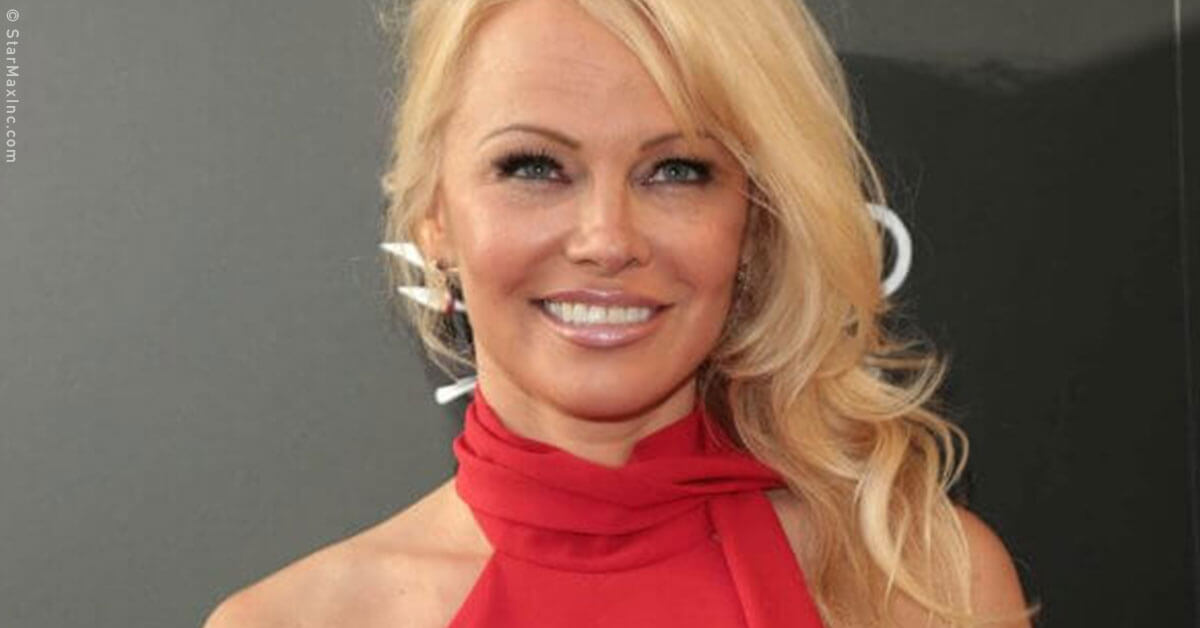 Pamela Anderson Directly E-Mails Hundreds of Canada Goose Employees | PETA