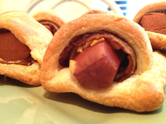 ‘Bacon’-Wrapped Vegan Pigs in a Blanket | PETA