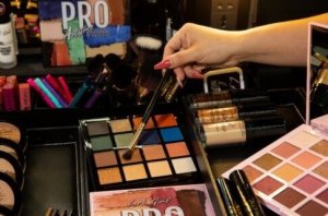 Perfect Cruelty-Free Products for Summertime | PETA