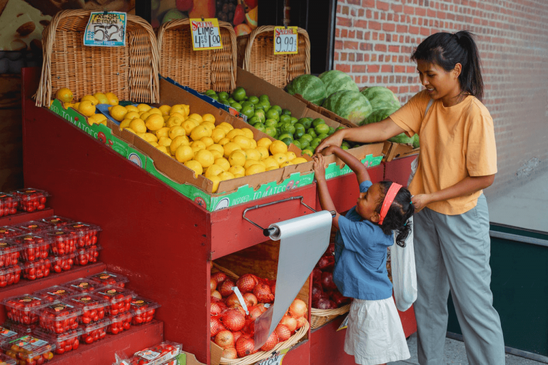 6 Planet-Friendly Tips to Avoid Food Waste at Home | PETA