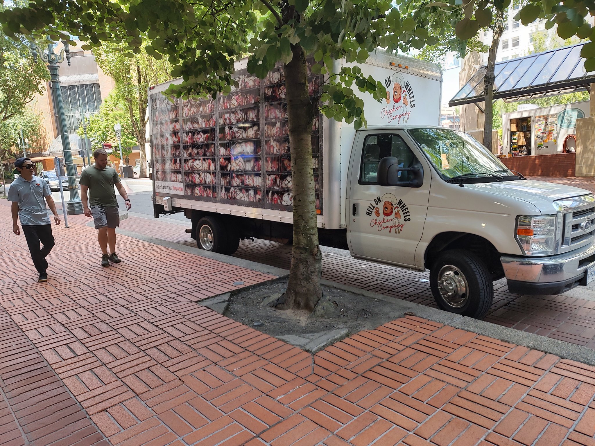 Police Recover Stolen ‘Hell on Wheels’ Chicken Truck; Thieves Sought | PETA