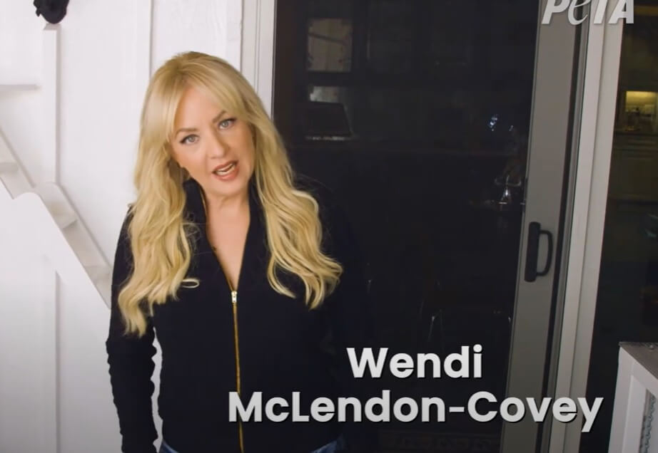 Wendi McLendon-Covey: Catio Tour 1:12 | PETA